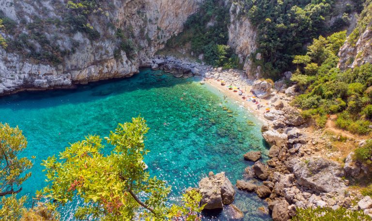 Top 10 des plages pour nager dans l’eau turquoise - Chéri fais tes valises