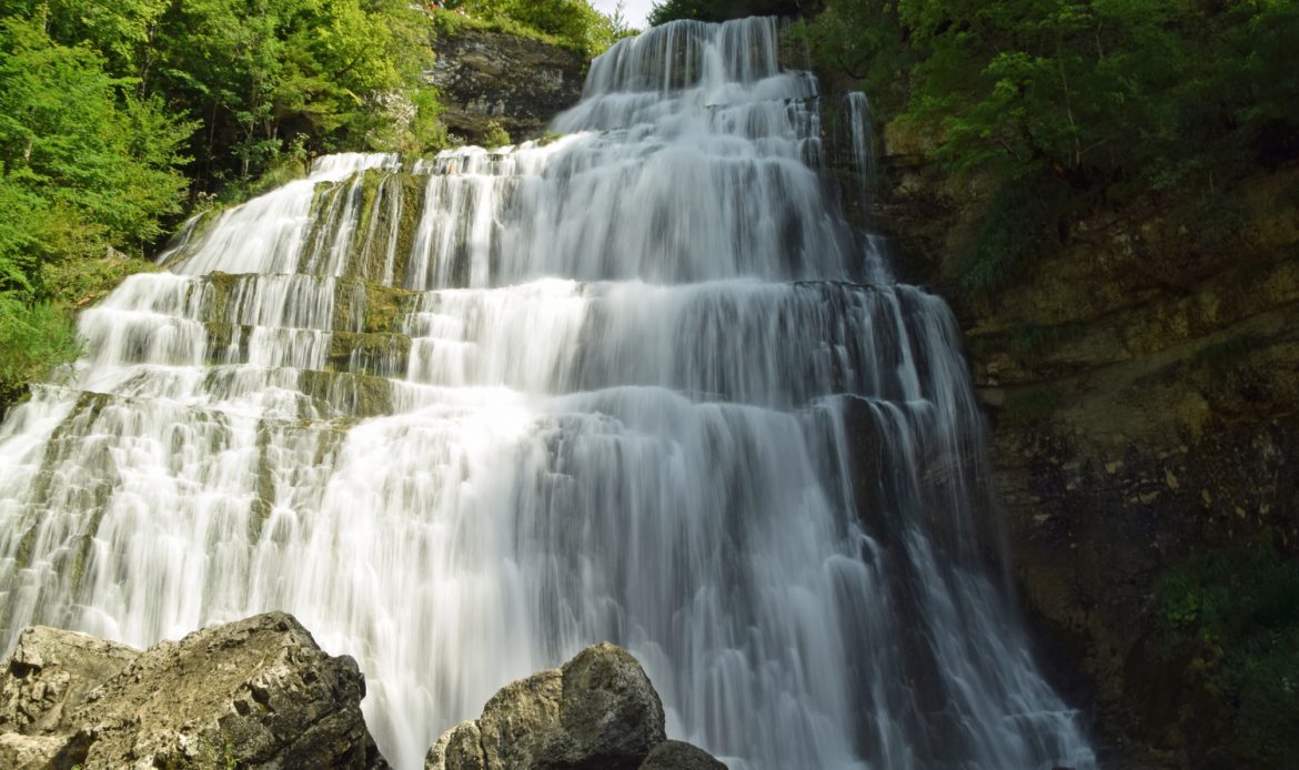 Top 10 des plus belles Cascades de France - Chéri fais tes valises
