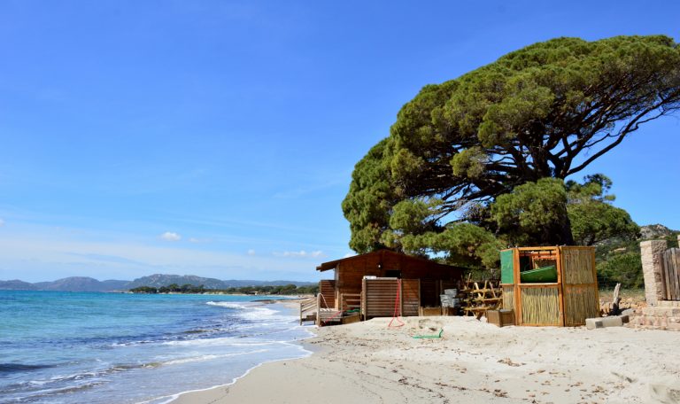 La plage de Santa Giulia : La plus belle plage de Corse - Chéri fais ...